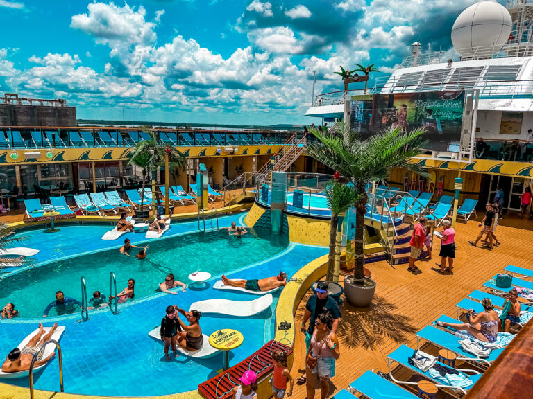 Margaritaville at Sea Islander Experience - John the Wanderer